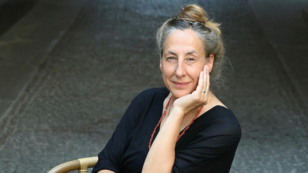 Recension: Så mycket skönhet i Judith Hermanns roman ”Hemma” - DN.se Recension: Så mycket skönhet i Judith Hermanns roman ”Hemma” - DN.se
